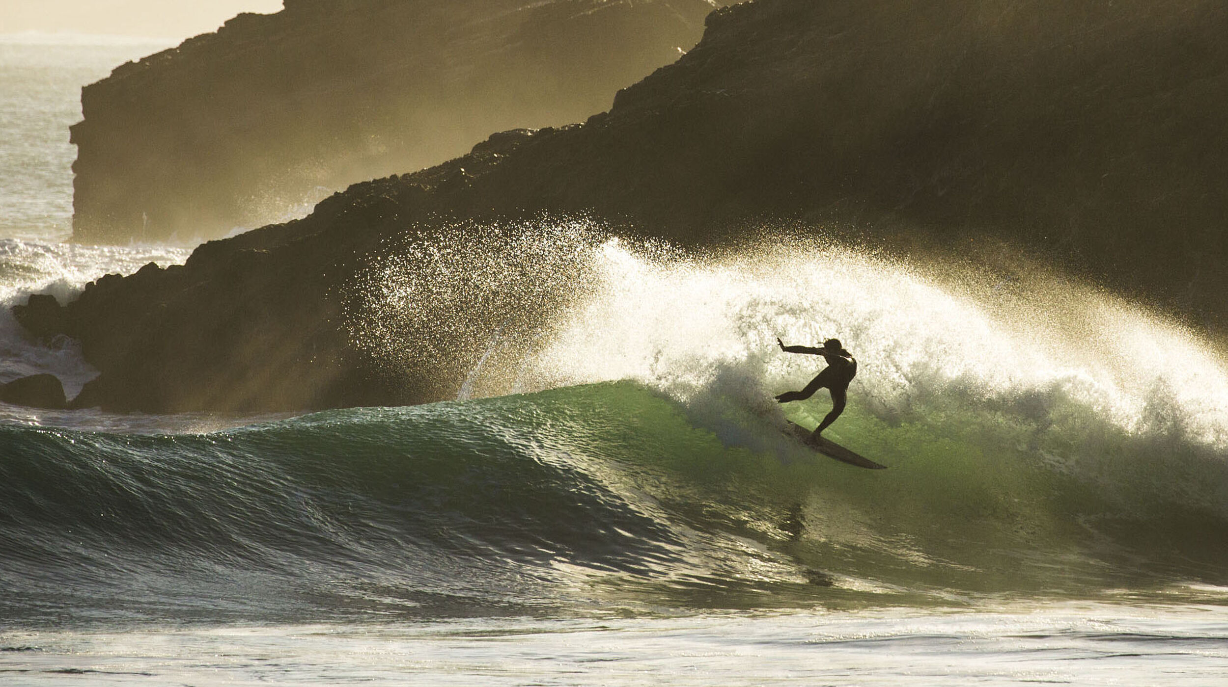 Perfekte Wellen in Ericeira - Portugal | PURE Surfcamps