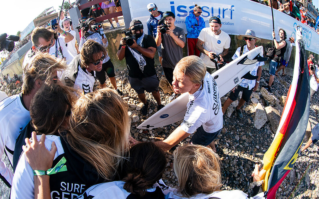 Deutsche Surfer bei Olympia 2024: Camilla Kemp & Tim Elter.