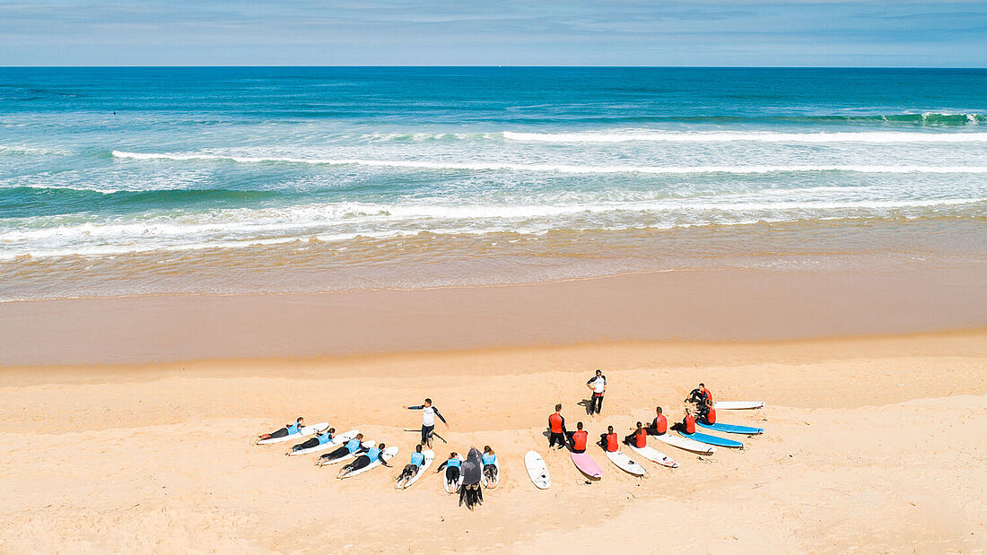 Surfhouse Moliets | Pool & direkte Strandnähe | PURE Surfcamps